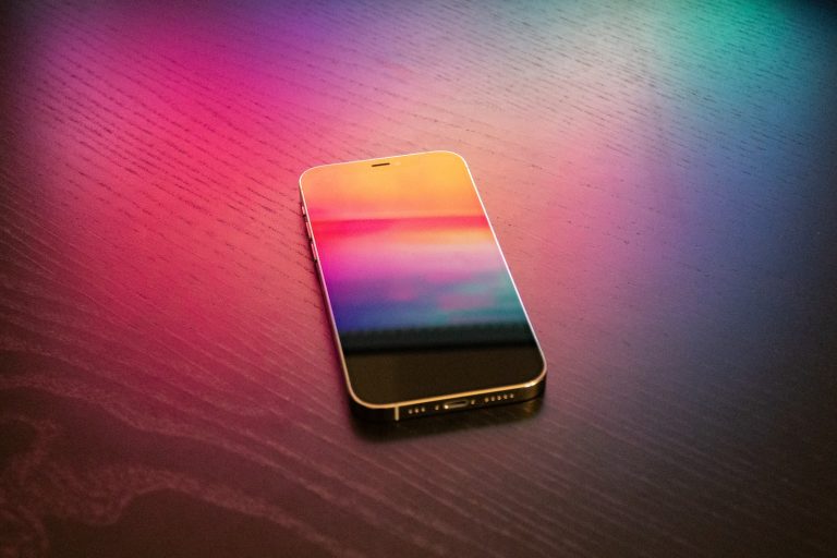 iPhone Blue Screen of Death? Ultimate Fix-It Guide (2025)
