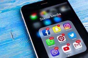 iPhone Blue Screen of Death? Ultimate Fix-It Guide (2025)